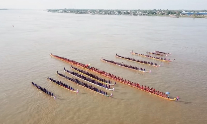 World’s Longest Dragon Boat – 5 Cs in Cambodia